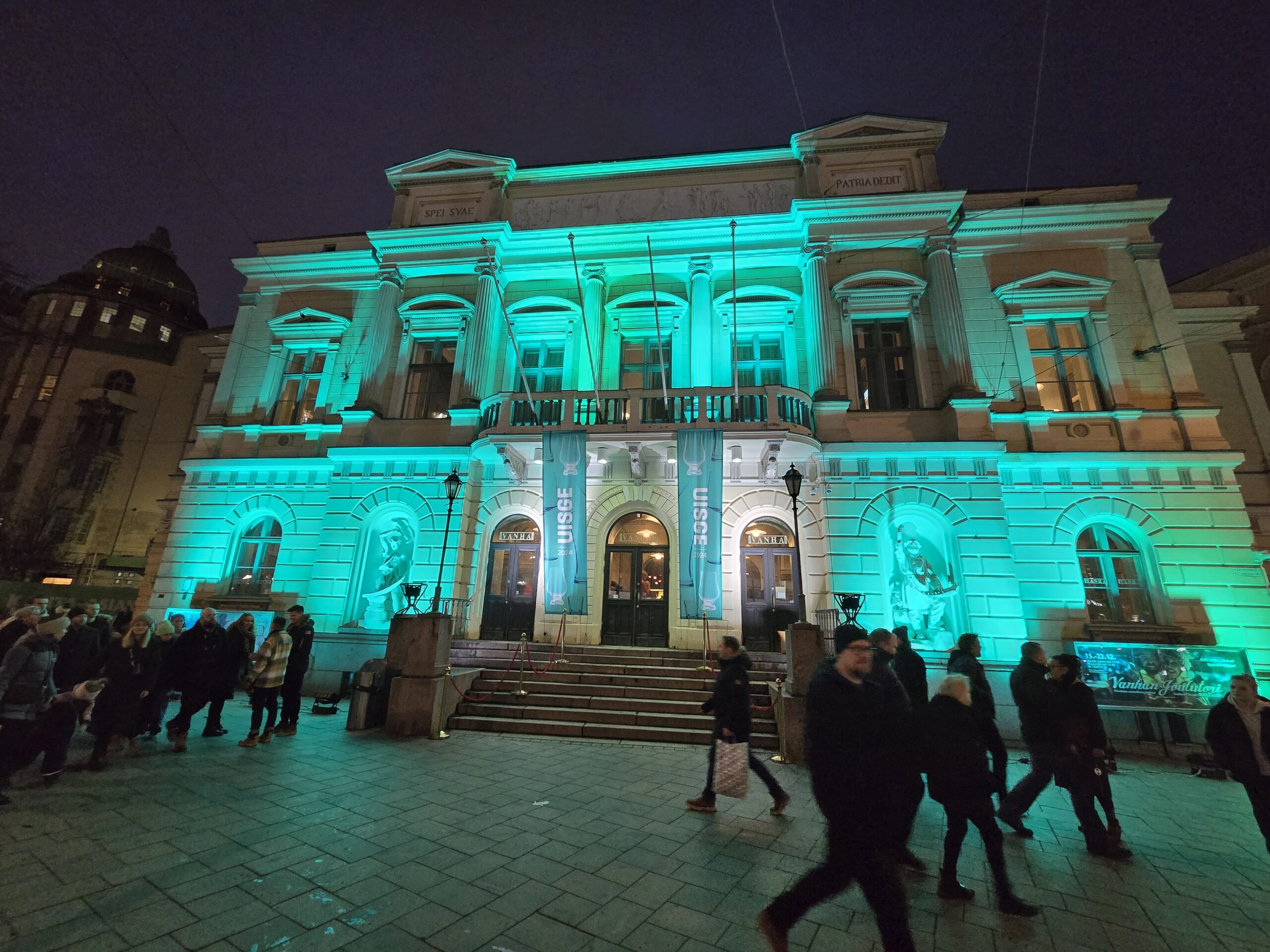 Uisge 24 - Virtuaalinen Viskikaappi